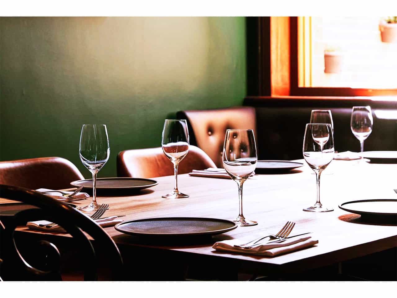 Mezzanine at Apoteca Bar I Venue Maestro